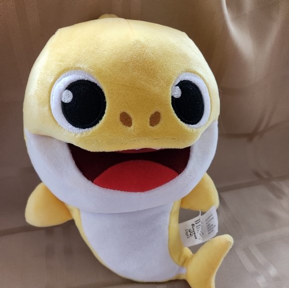 Pinkfong | Toys | Baby Shark Singing Puppet Stuffed Animal Plush Toy ...